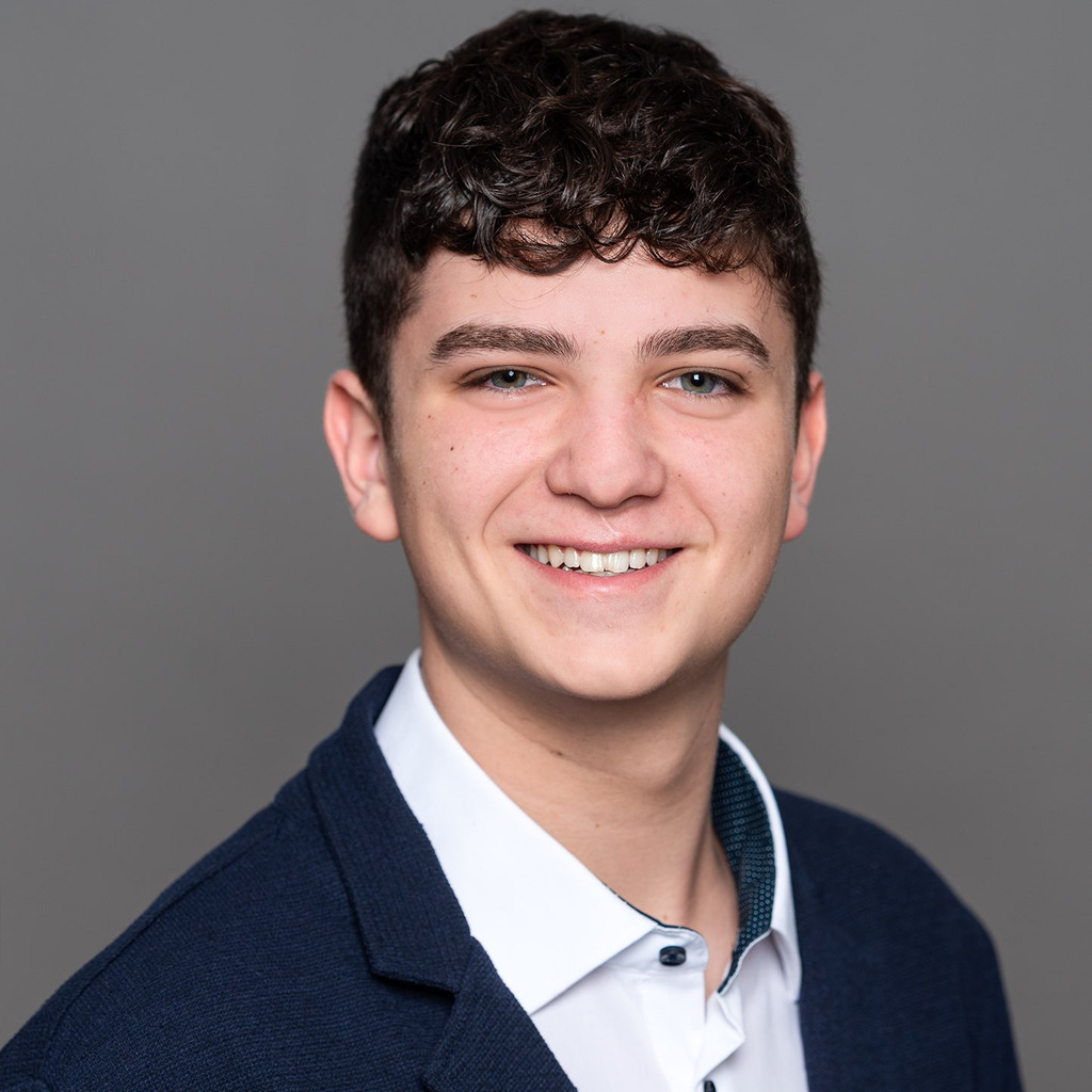 Leon Korber - Servicemanager - SCHNELL Trainingsgeräte GmbH | XING