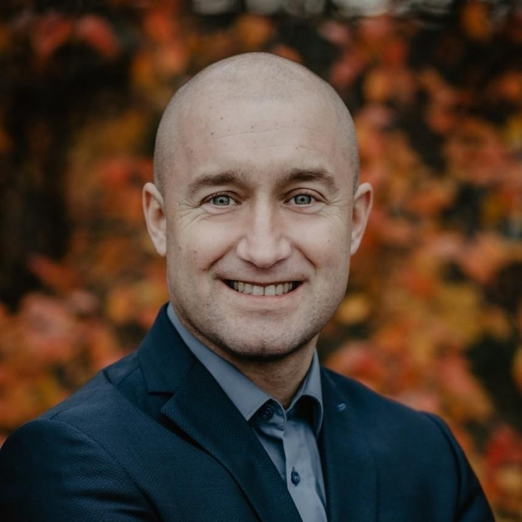 Dipl.-Ing. Christian Reiß - Systems Enginieer Mechatronics & Modules ...