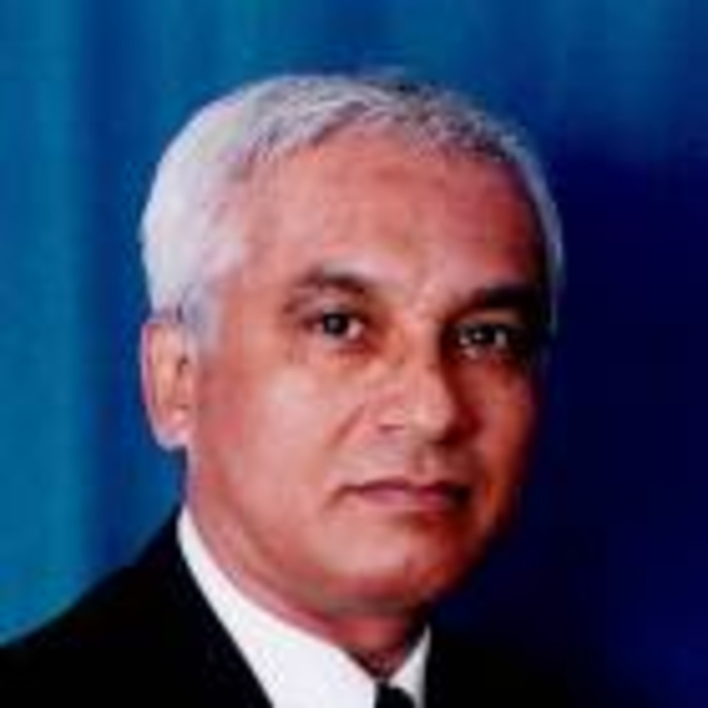 Julio Paredes - docente - uap | XING