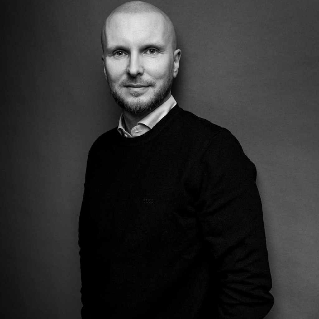 Michael Plachta - Export Management - Forwarding & Logistics - tesa SE ...