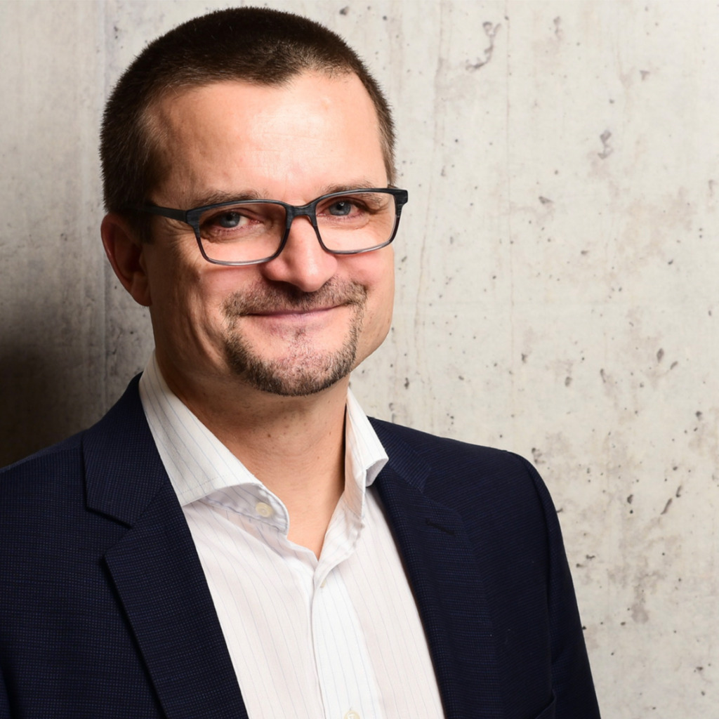 Roman Zuber - Projektleiter Bauleiter - CMde CENTERMANAGER und ...