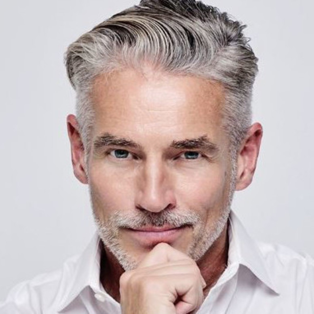 Will Willitts - Business and Markets Editor afr.com - Fairfax Media | XING