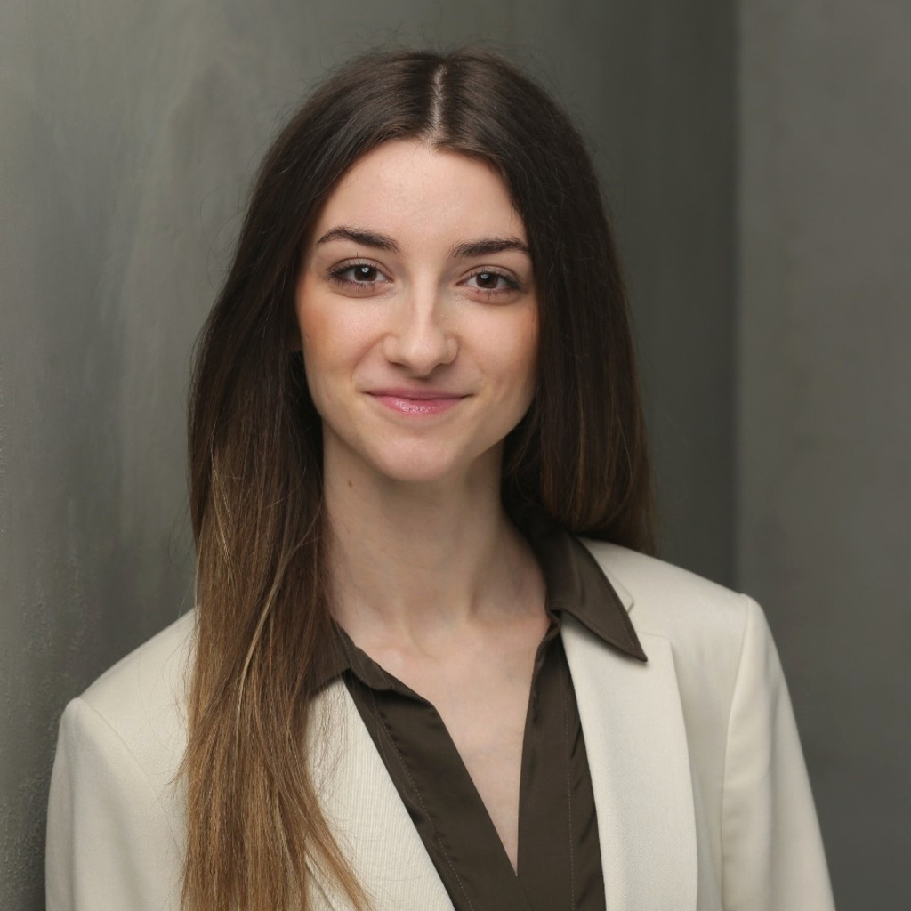 Julia Racz - Research + Ident Analyst - Vires Conferre GmbH | XING