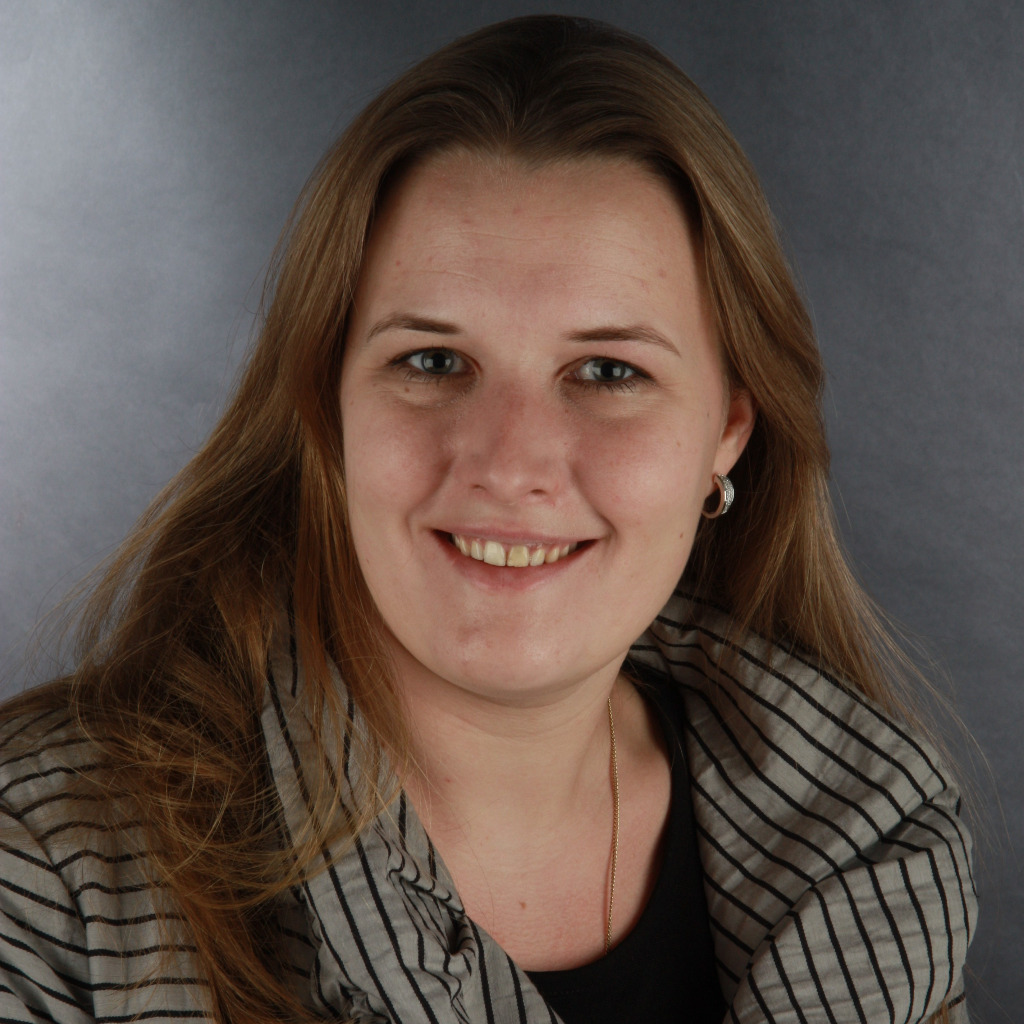 Anna Theus - Mitarbeiter SAP Center of Excellence - O2C, CRM Projects ...