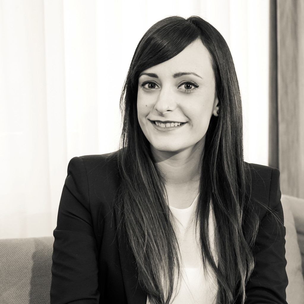 Elizabeth Recio - Marketing Leader - HEYLIFE AG | XING