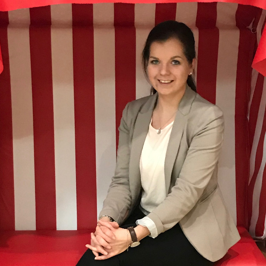 Jennifer Springer - Seniorfachreferent Kredite Branchenanalyse ...