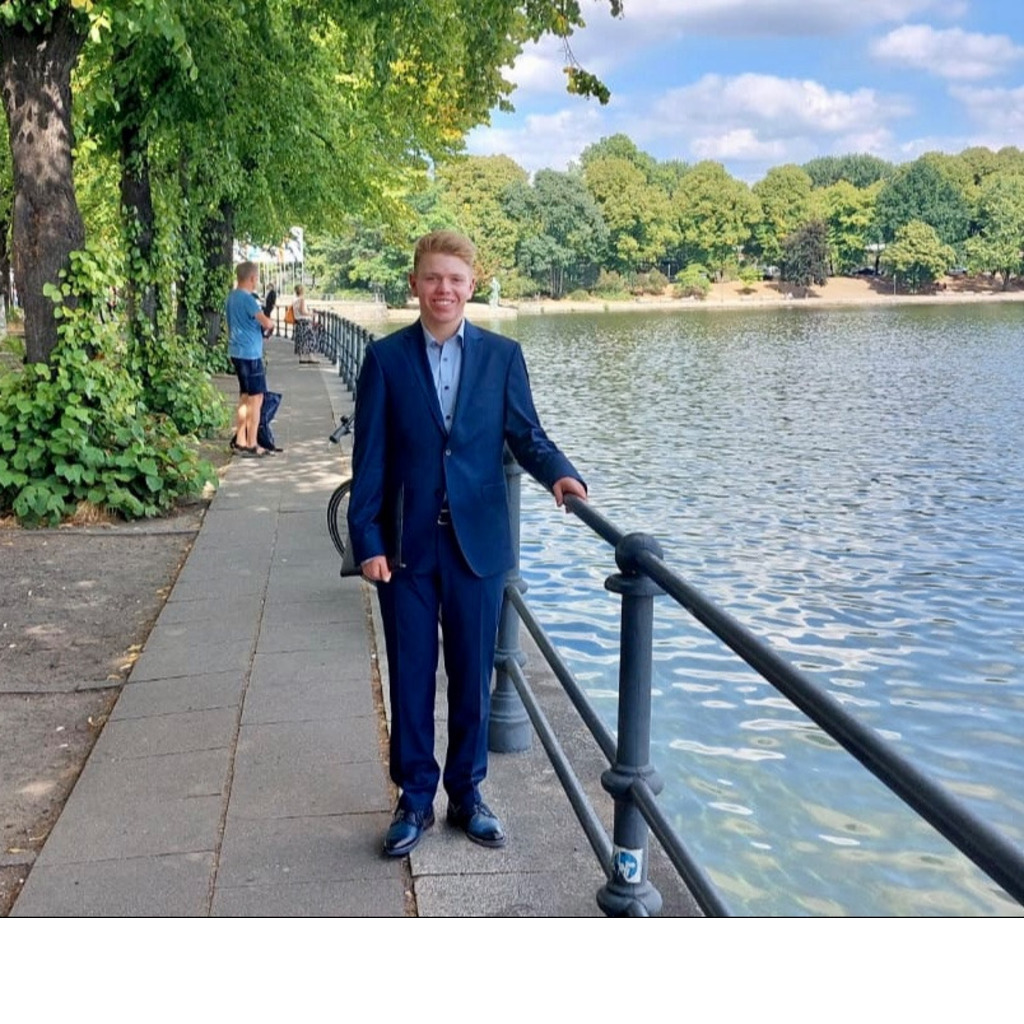 Kevin Alexander Lemke - Dualer Student - Bundeszentralamt für Steuern | XING