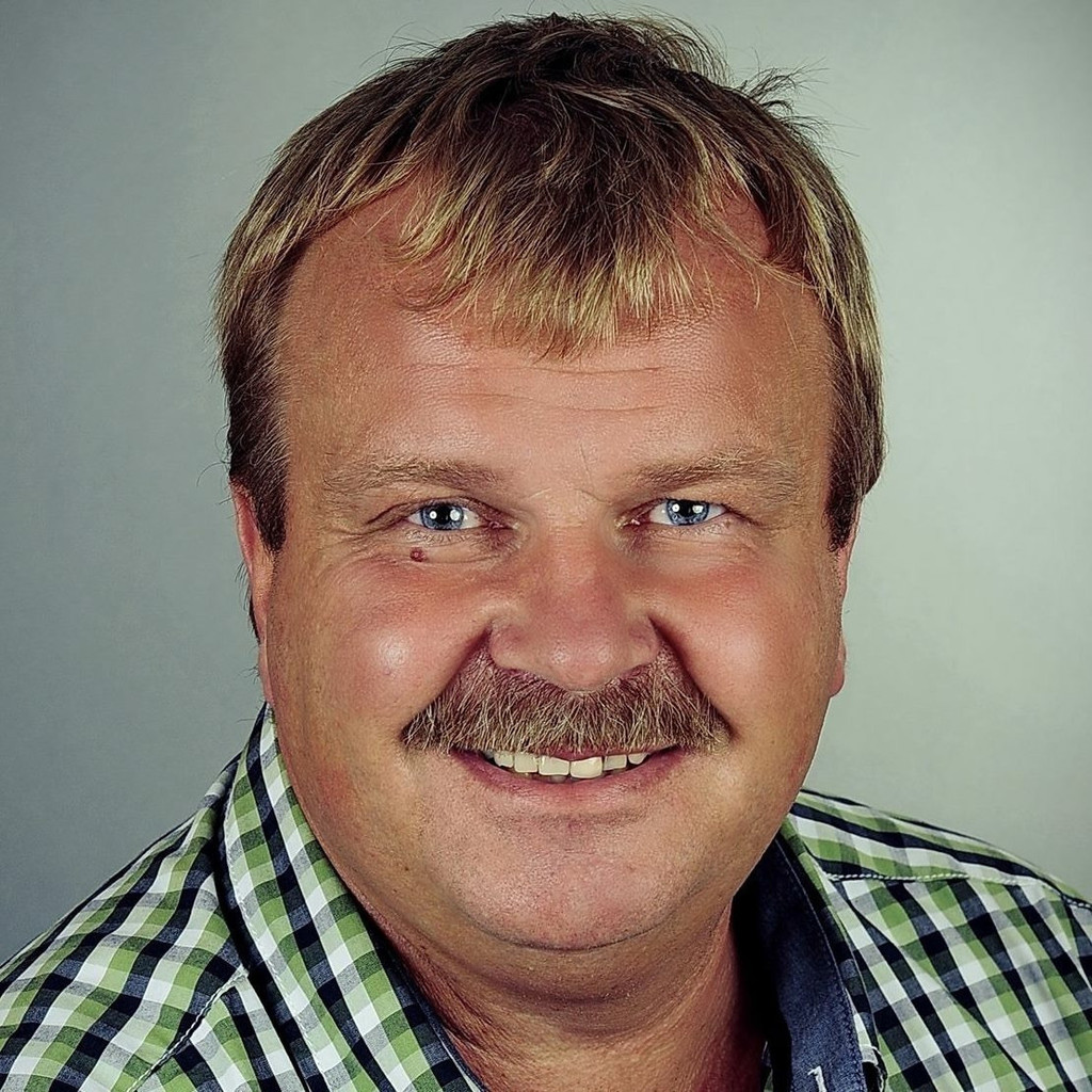 Michael Bluhm - Schichtleiter Produktion - Express Küchen GmbH & Co. KG ...