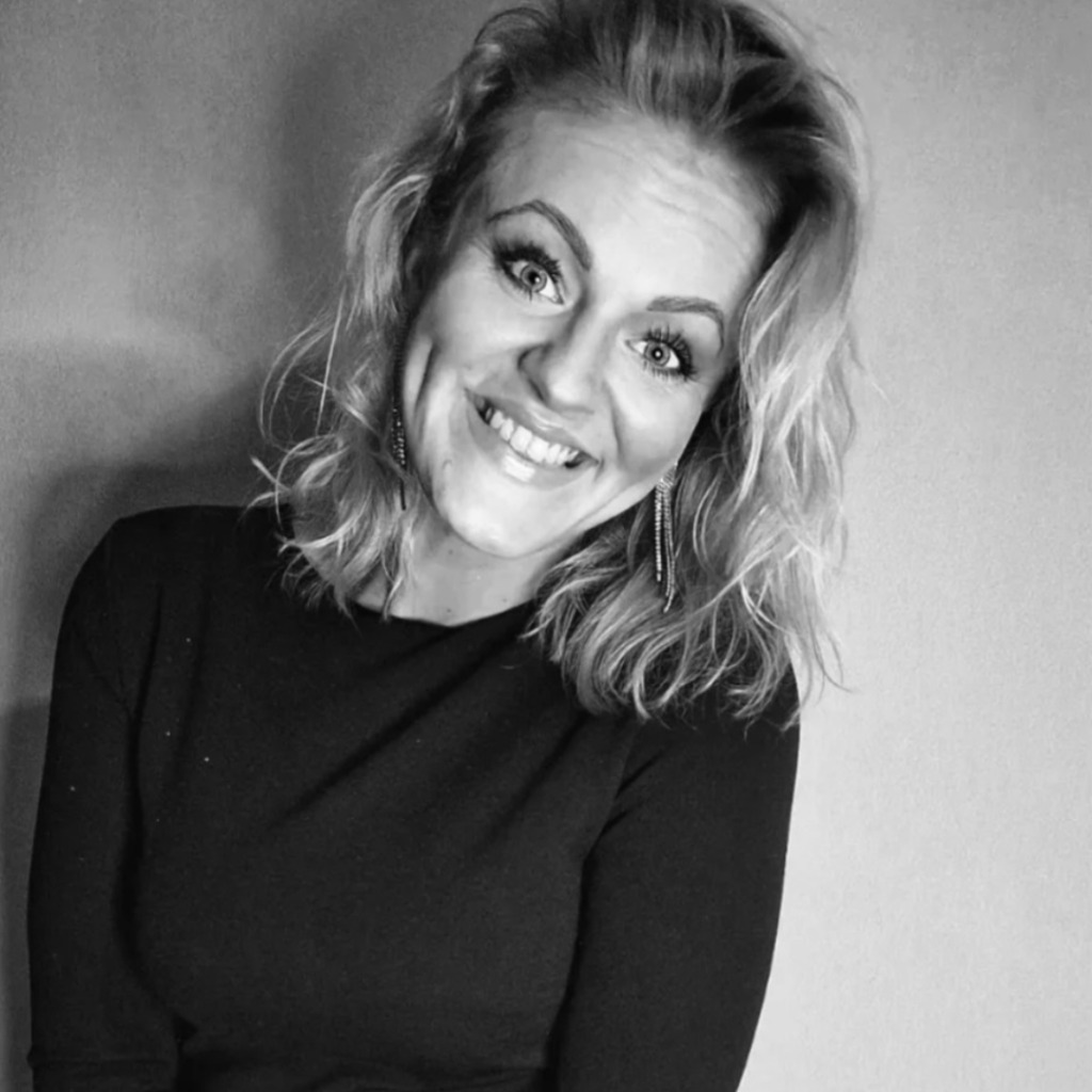 Laura Röhr - Schulungsleiterin und Vertrieb - W&B GmbH | XING