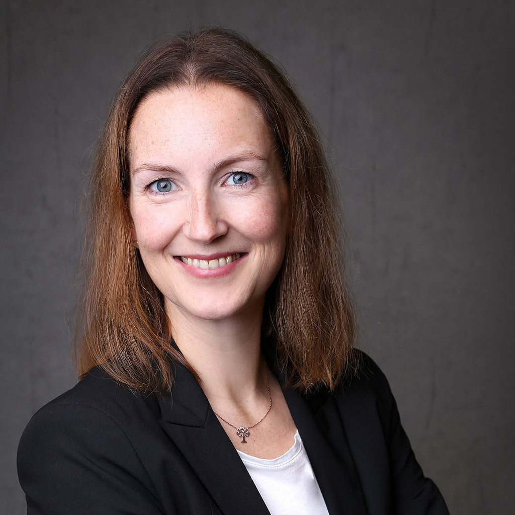 Tanja Öz - Mitarbeiterin Vertriebsmanagement und Prozesse ...