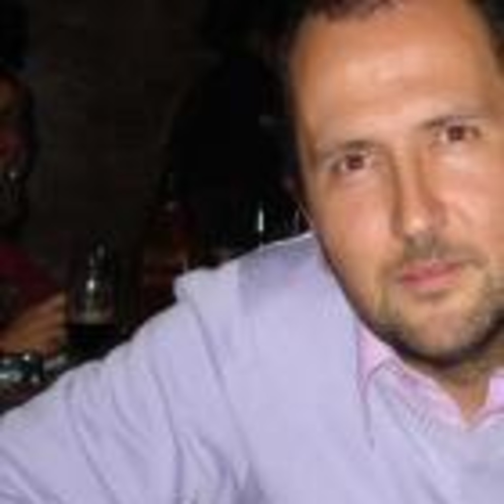 Alexandre Spinelli - Escritor - Própria | XING