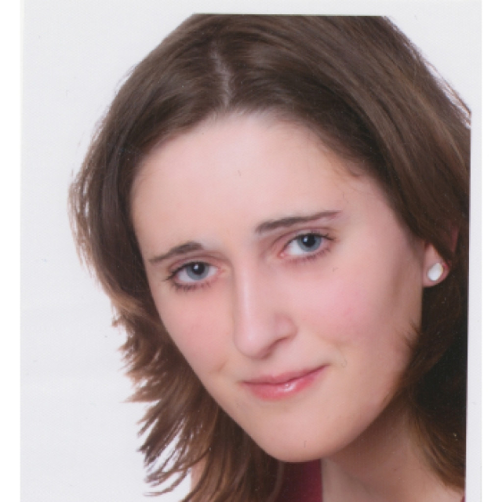 Lisa Maurer - Managing Editor - VEMAG Verlags- und Medien AG | XING