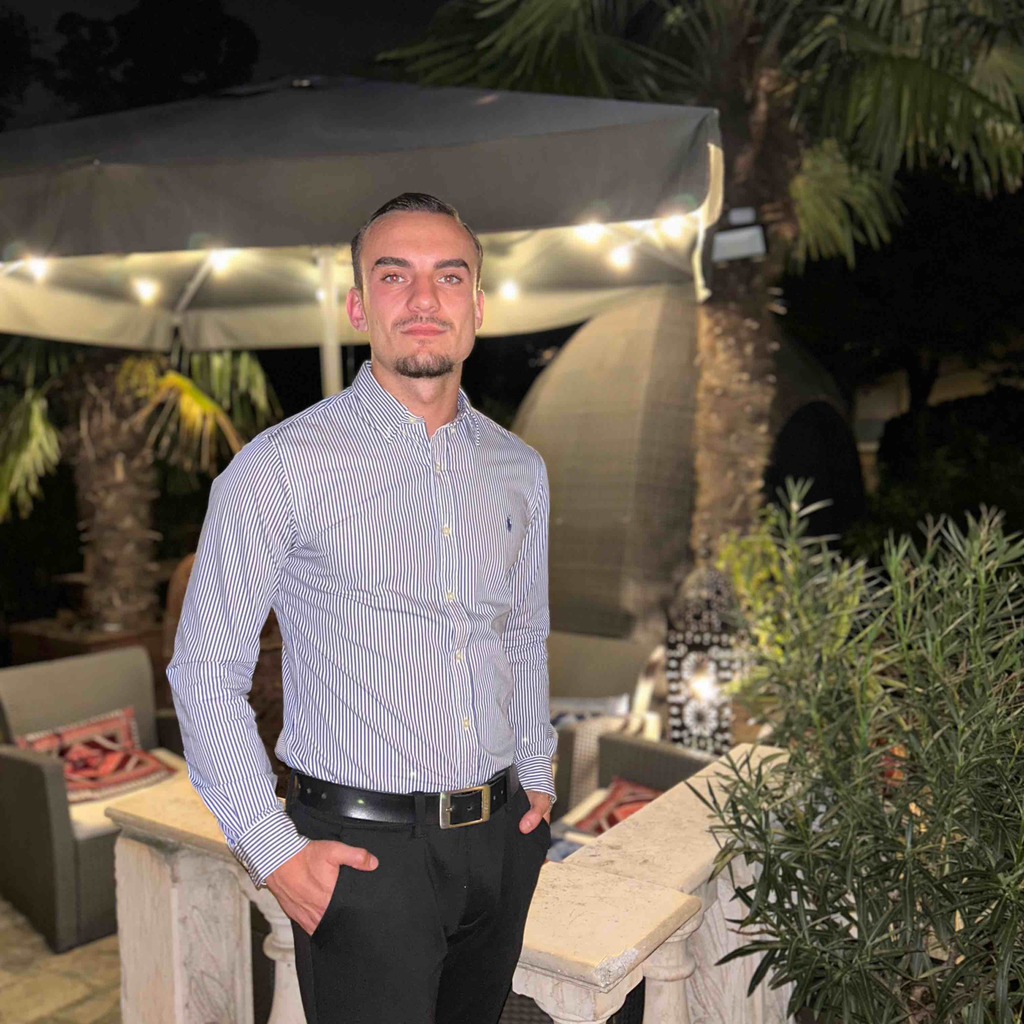 Alexander Fedorov - Vertriebsmitarbeiter - AMCO Metall-Service GmbH | XING