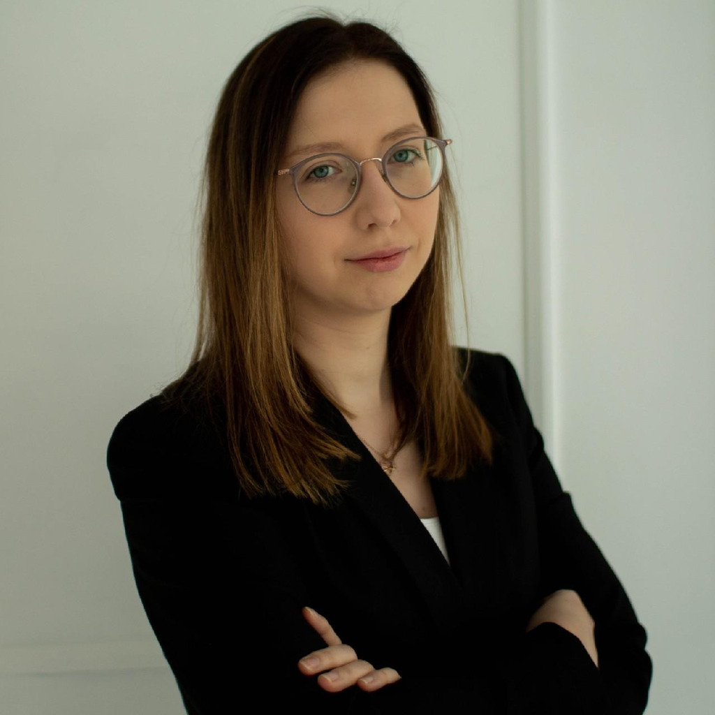 Sabina Schröder - Sachbearbeiterin Mobility und Business Services - Mast Jägermeister ...