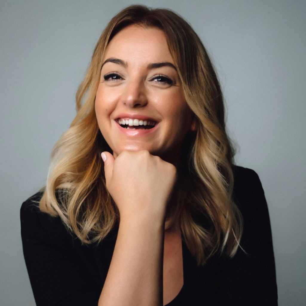 Aferdita Shala - Boutique Director - Talbot Runhof | XING