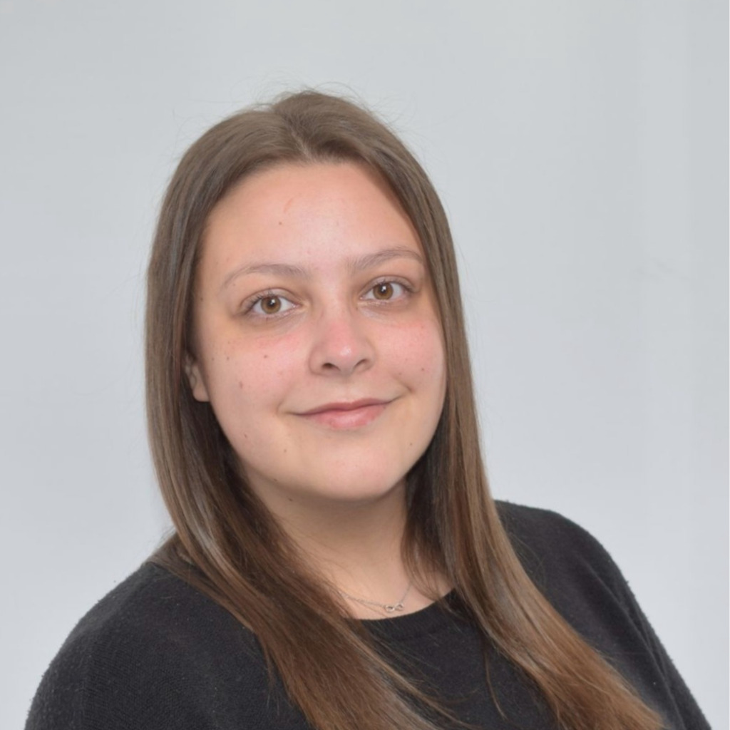 Stephanie Aichinger - Disponentin - Hödlmayr Logistics GmbH | XING