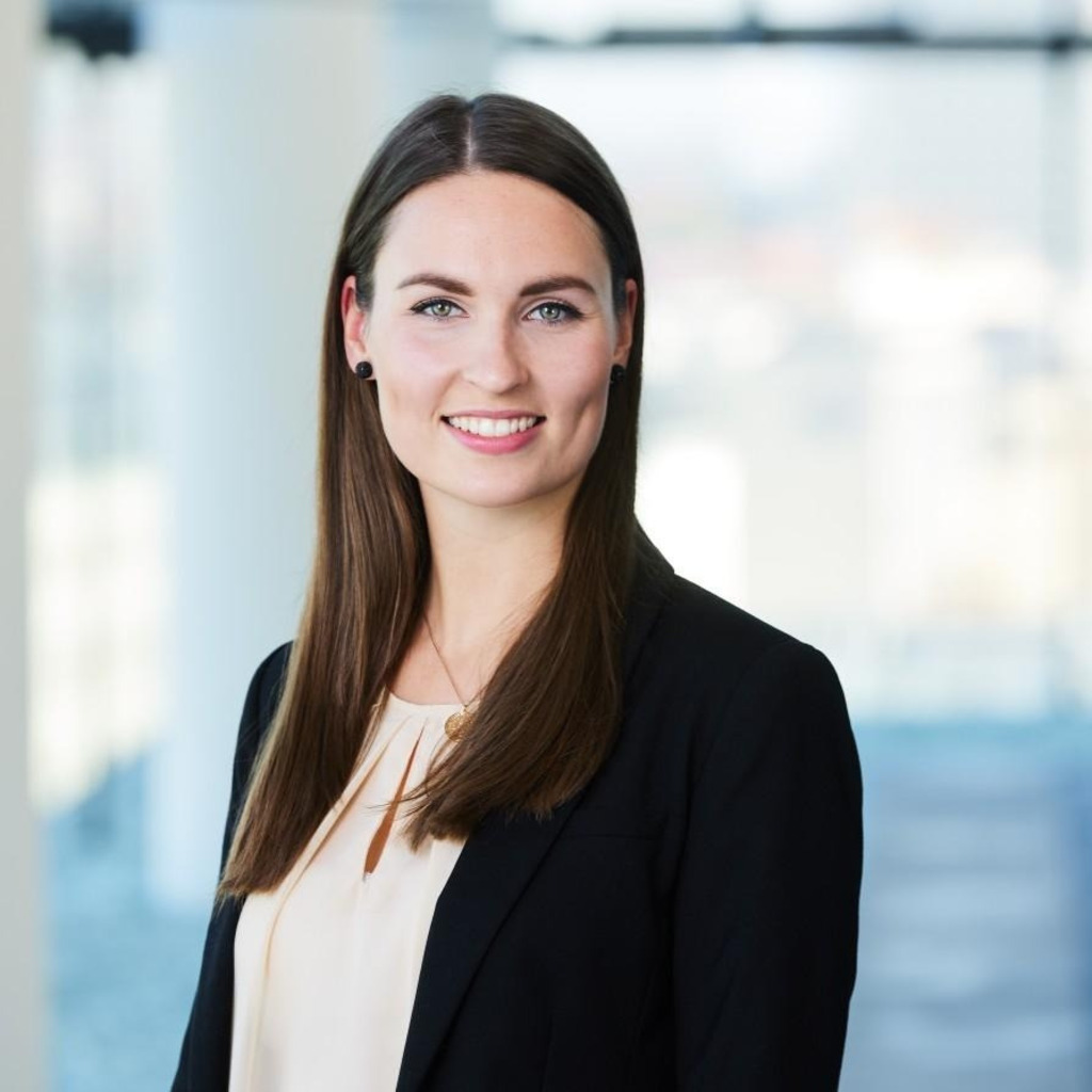 Andrea Simon - Referentin Risikomanagement und Nachhaltigkeit - Thüga ...