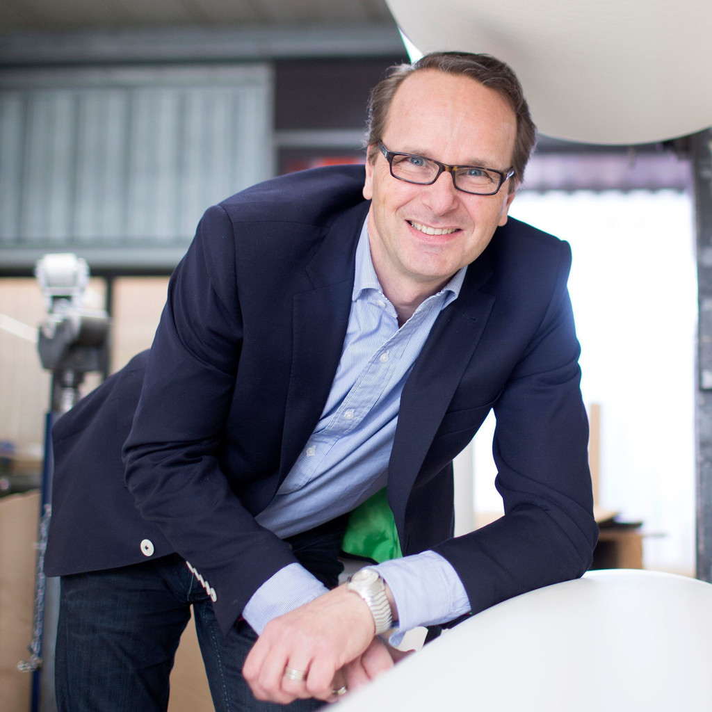 Stephan-Philipp Bausch - geschäftsführender Gesellschafter - Andreas Th ...