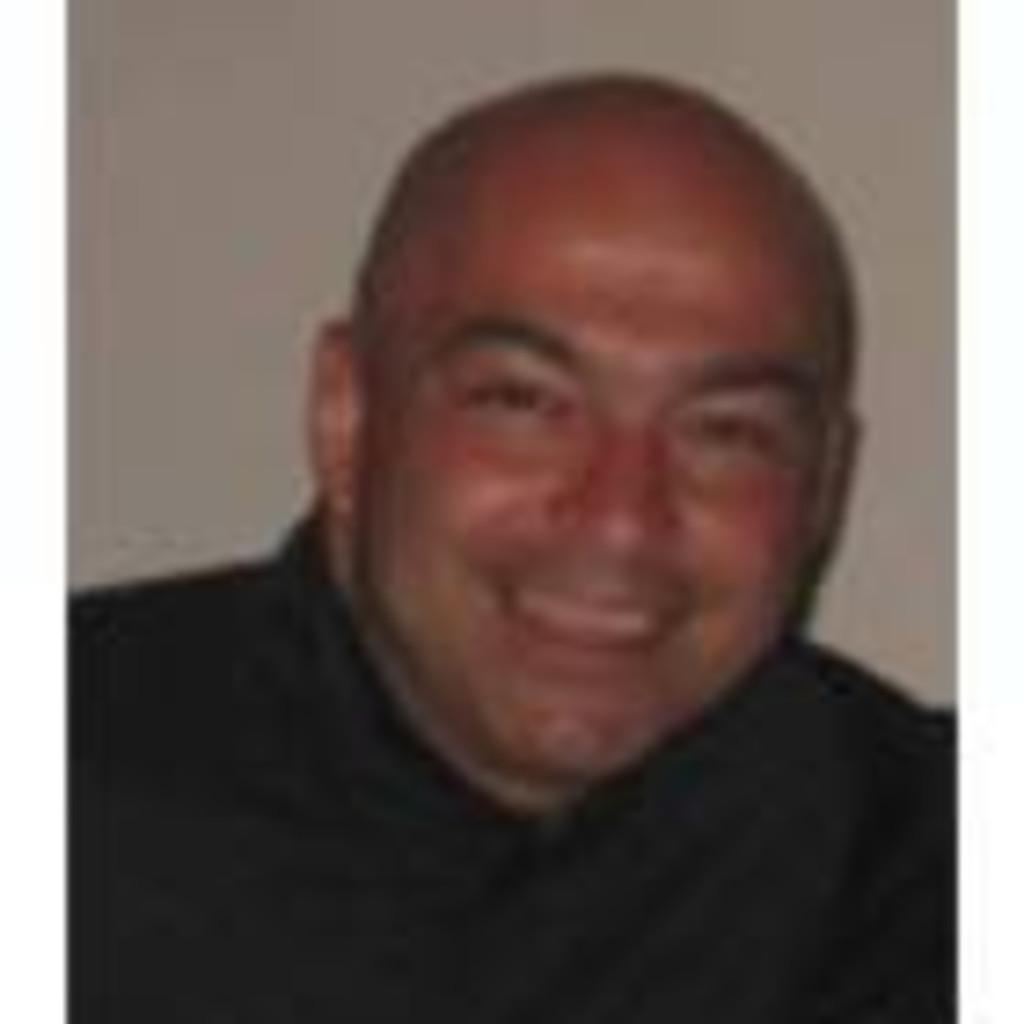 Emre San - Görsel Sunum Yöneticisi - Nike Türkiye | XING