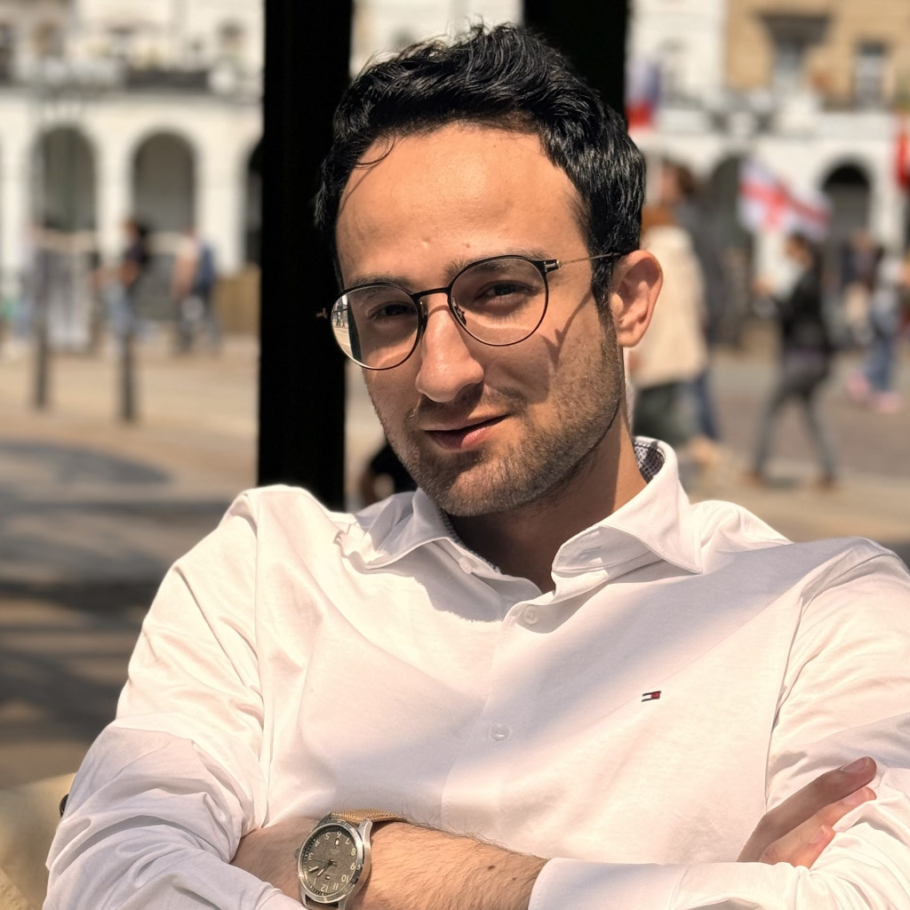 Nima Kian - Research Assistant - Helmut-Schmidt-Universität | XING