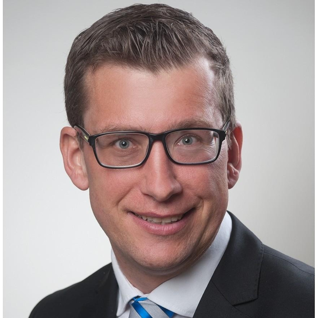 Daniel Hacker - Sachbearbeiter - Hochschule München | XING