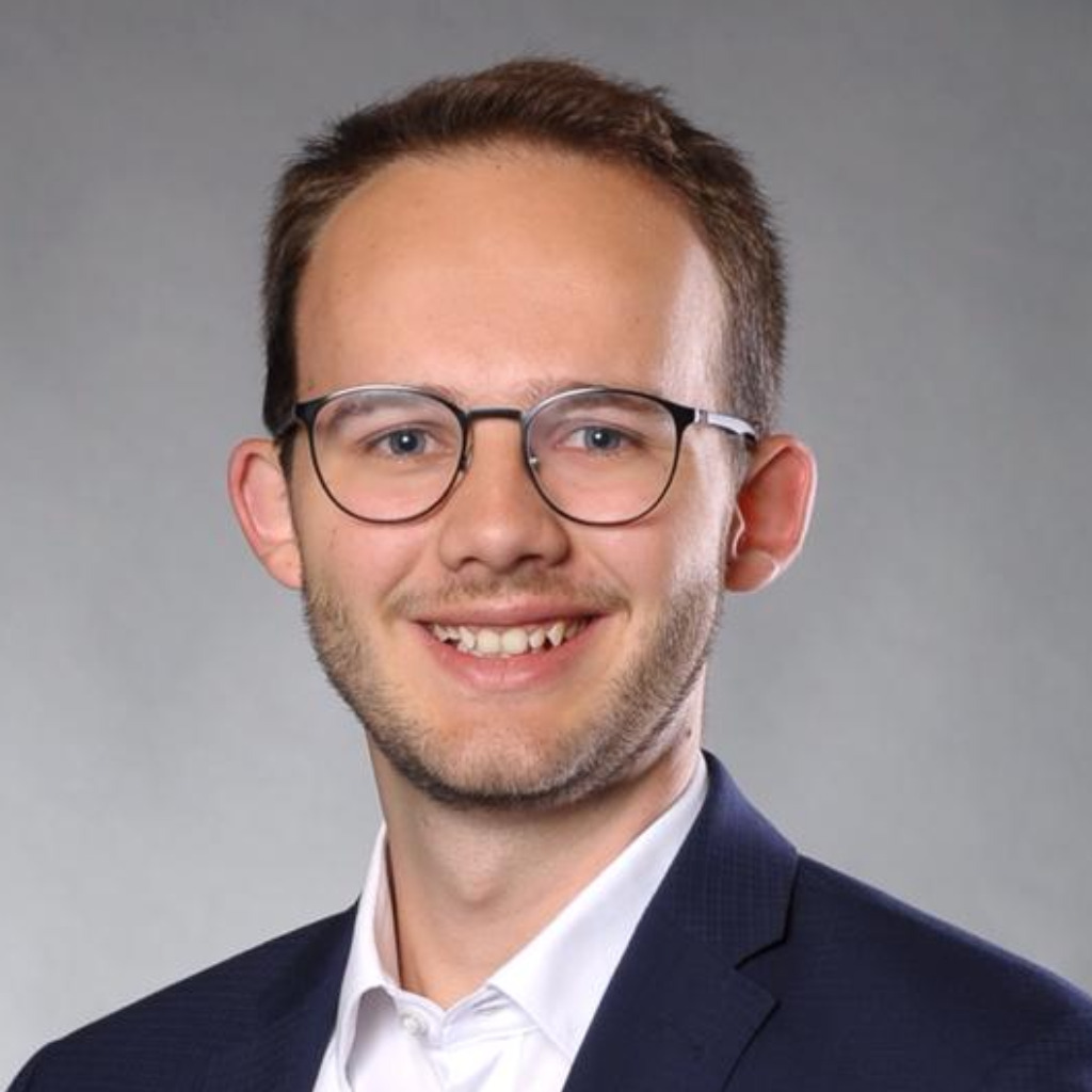 Joshua von Euch - Kaufmann Versicherungen und Finanzen - R+V ...