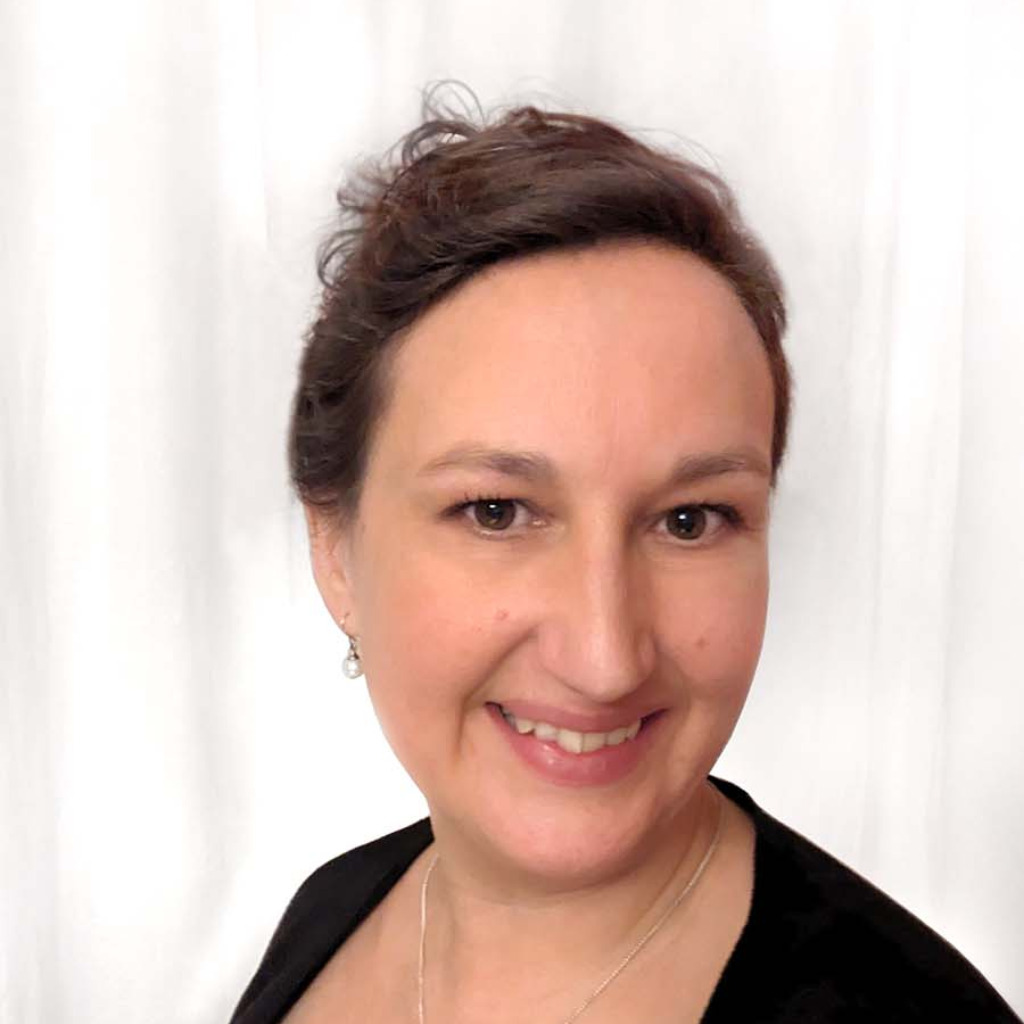 Julia Ern: Dipl. Kommunikationsdesignerin | XING