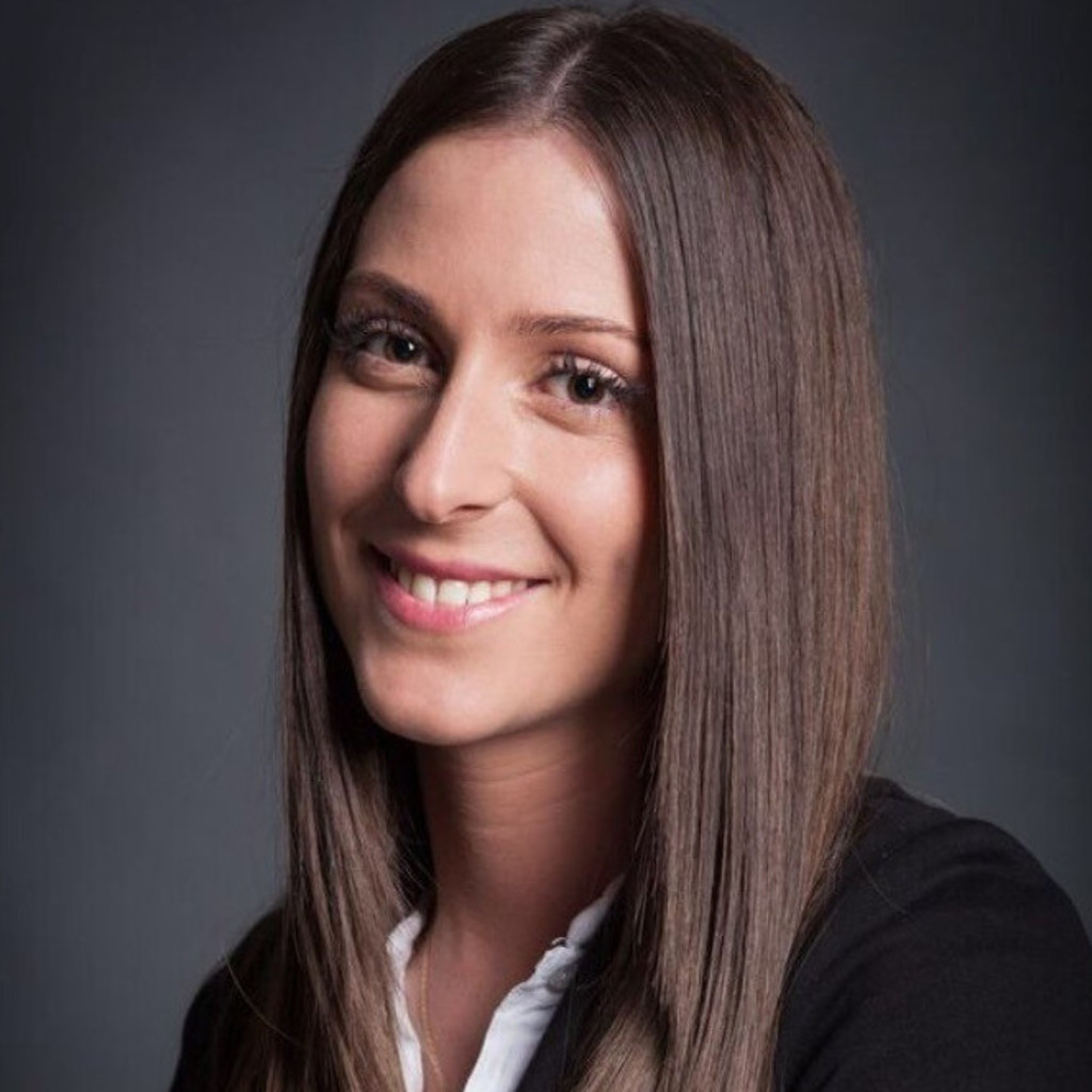 Jennifer Rieger - Hauptabteilungsassistenz - BMW Group | XING