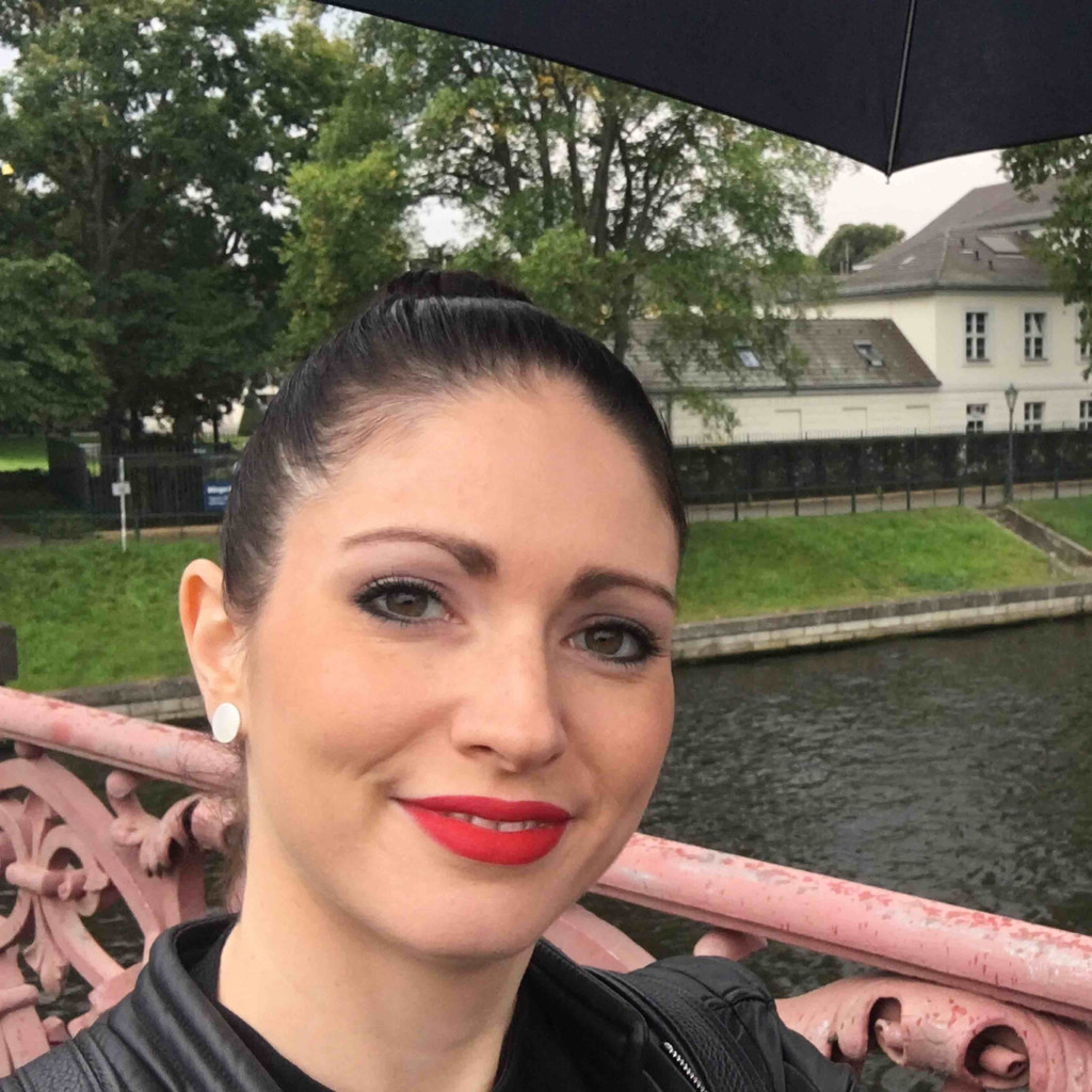 Maria Hibinger - Teamassistentin - Abacus alpha GmbH | XING