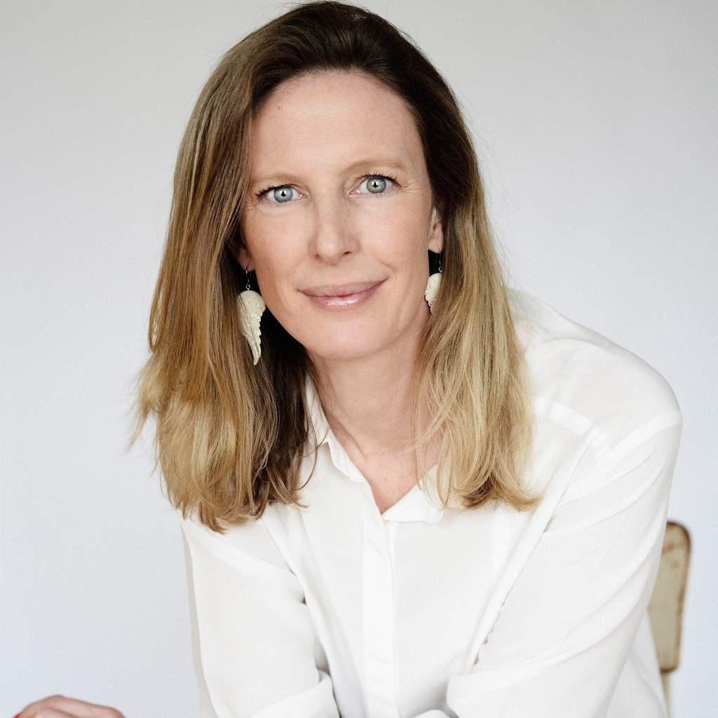 Anne de Vésian von Bredow - Managing Partner - CONGRUENCE GmbH | XING