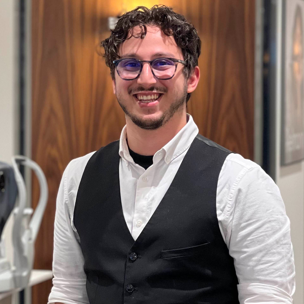 Kevin Max Longo - Augenoptiker - Fielmann Group AG | XING