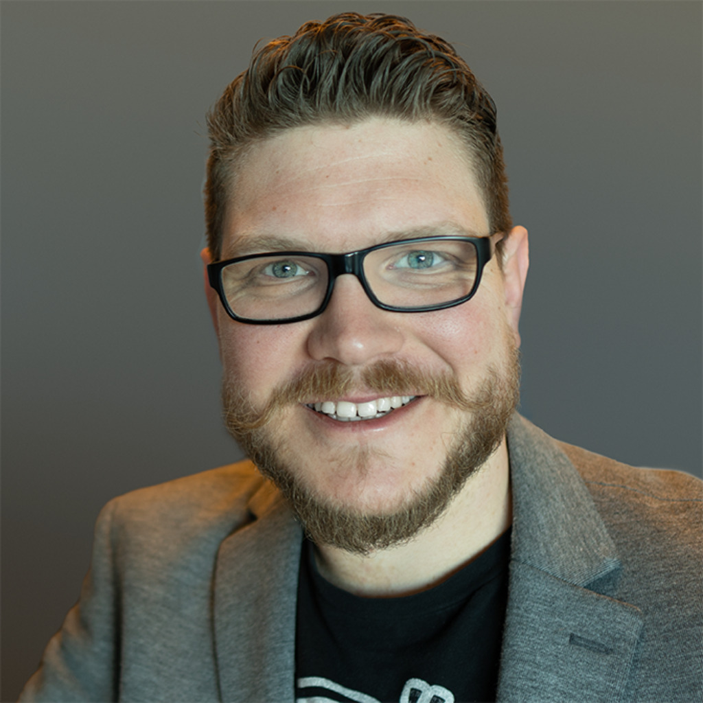 Max Büchler - Creative Director. Illustrator. Animator - MBGRAPHiX | XING