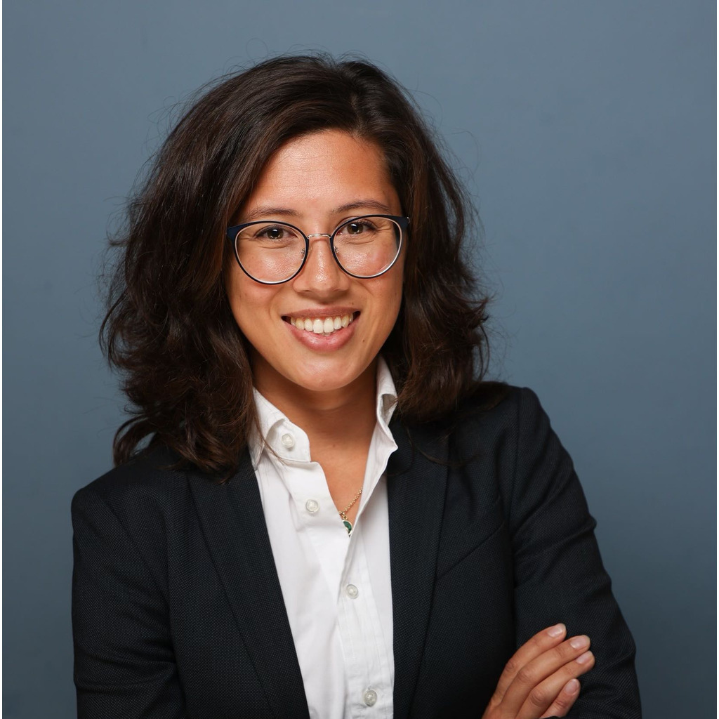 Mag. Novita Sari Behrendt - Business Development Managerin - PFLITSCH GmbH & Co. KG | XING