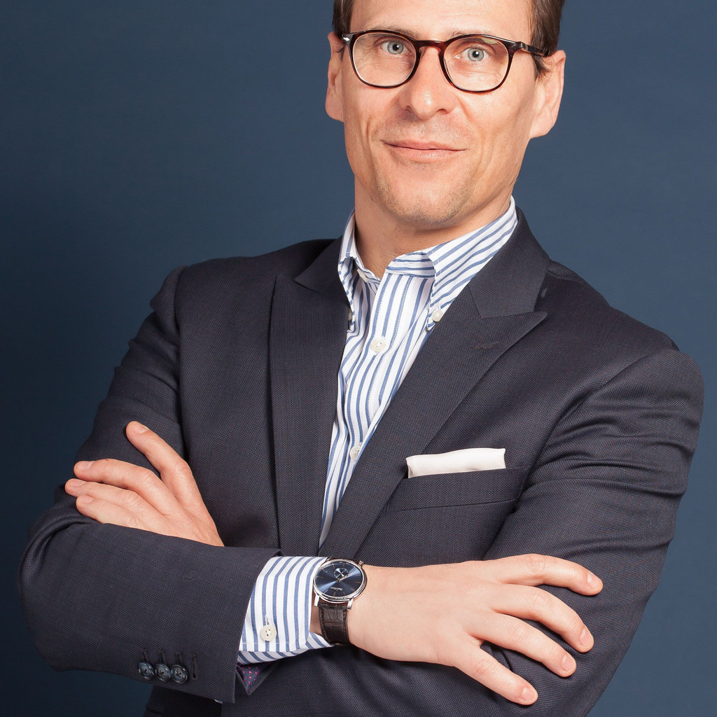 Axel Schmid - PR Manager Europe - SimCorp A/S | XING