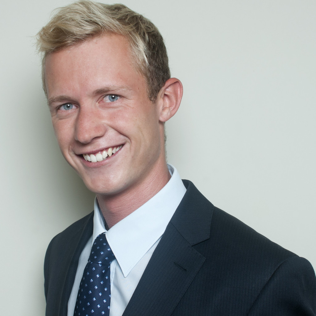 Michael Weiss - Management Consulting Manager - Accenture North America ...