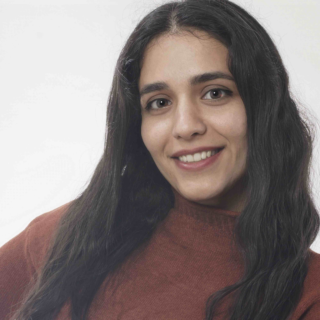 Bahar Ramezani - Kauffrau für Büromanagement - DIWAN-Marburg Akademie ...