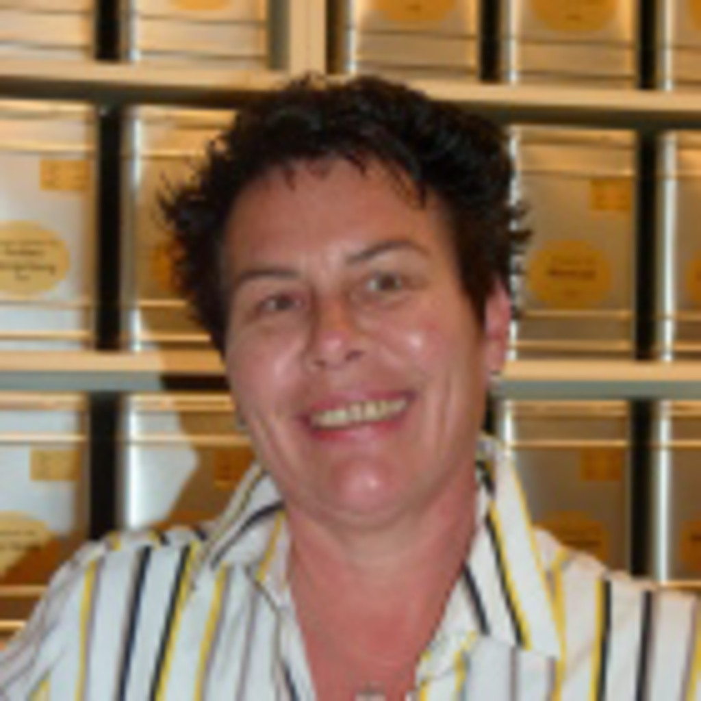 Doris Bauer - Inhaberin - Teegalerie | XING