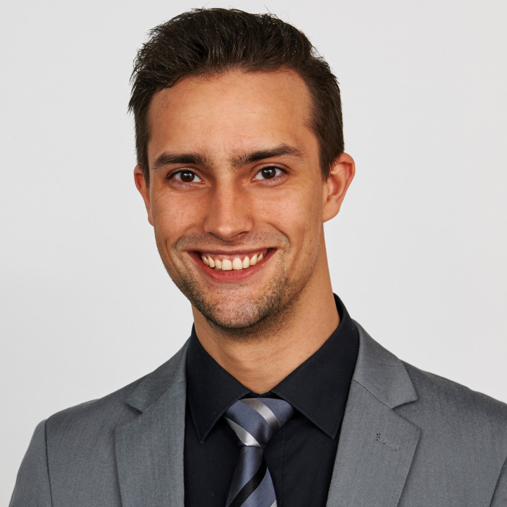 Patrick Kiefer - Versicherungsfachmann - SV SparkassenVersicherung | XING