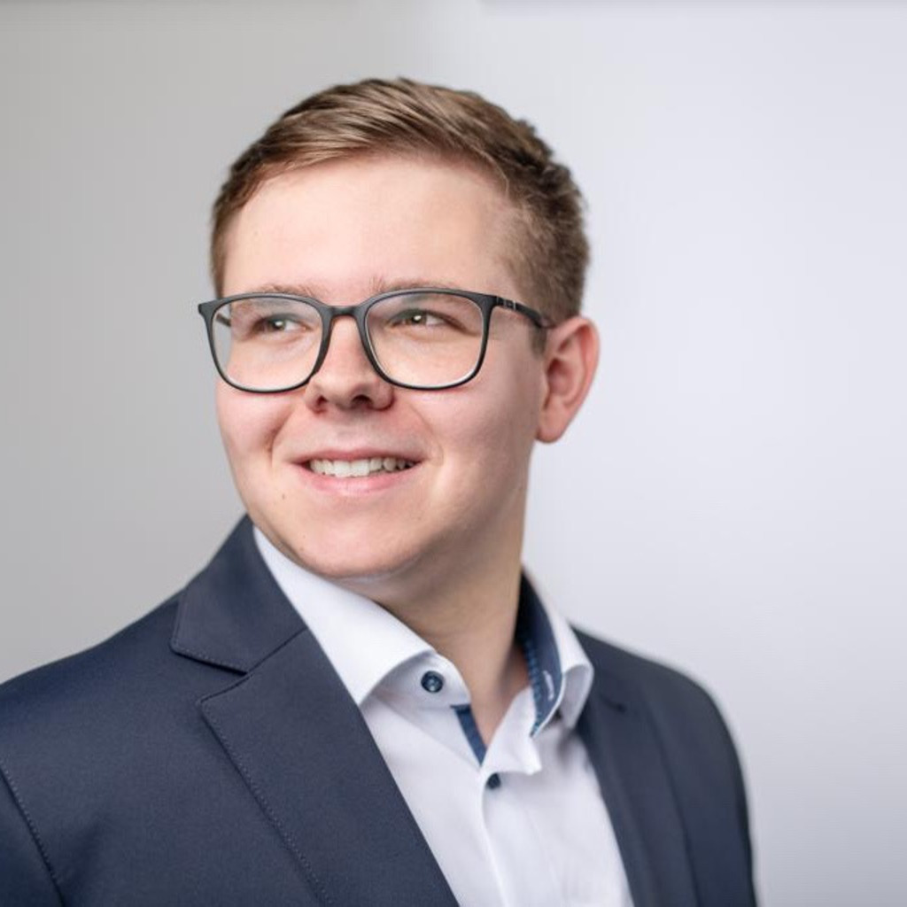 Simon Schenk - Sachbearbeiter Treuhand - Götz & Rufer Treuhand AG | XING