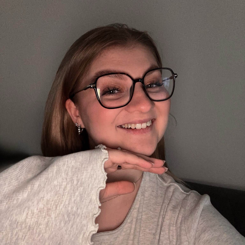 Emily Andresen - Social Media Manager*in - ILS Fernstudium | XING