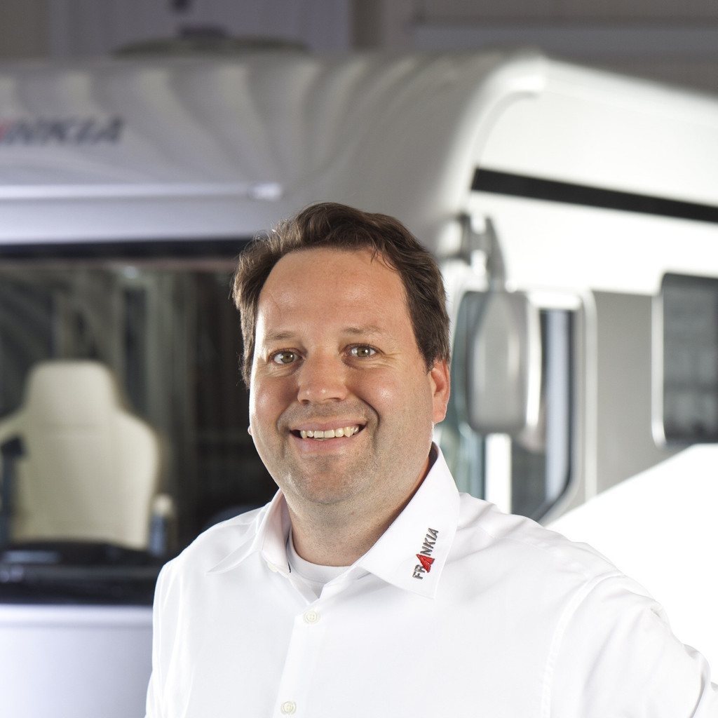 Thomas Pfister - Geschäftsführer - MHP - Pool | XING