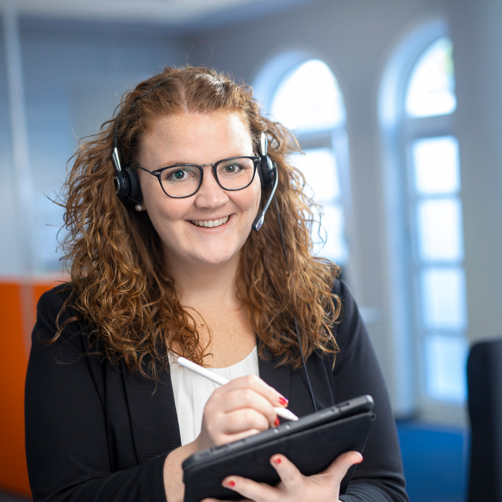 Laura Kolb - Product Manager Payment DACH - Miles & More GmbH | XING
