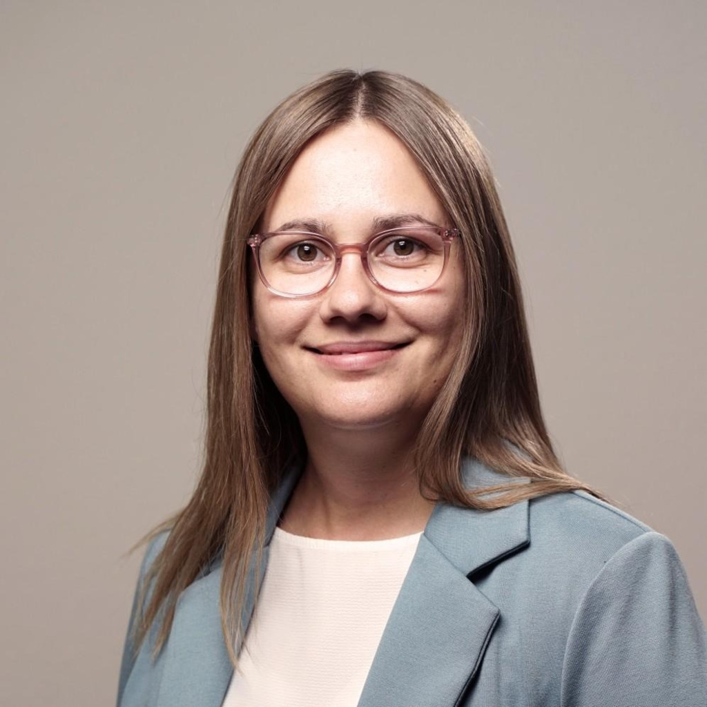 Melanie Grill's Instagram, Twitter & Facebook on IDCrawl