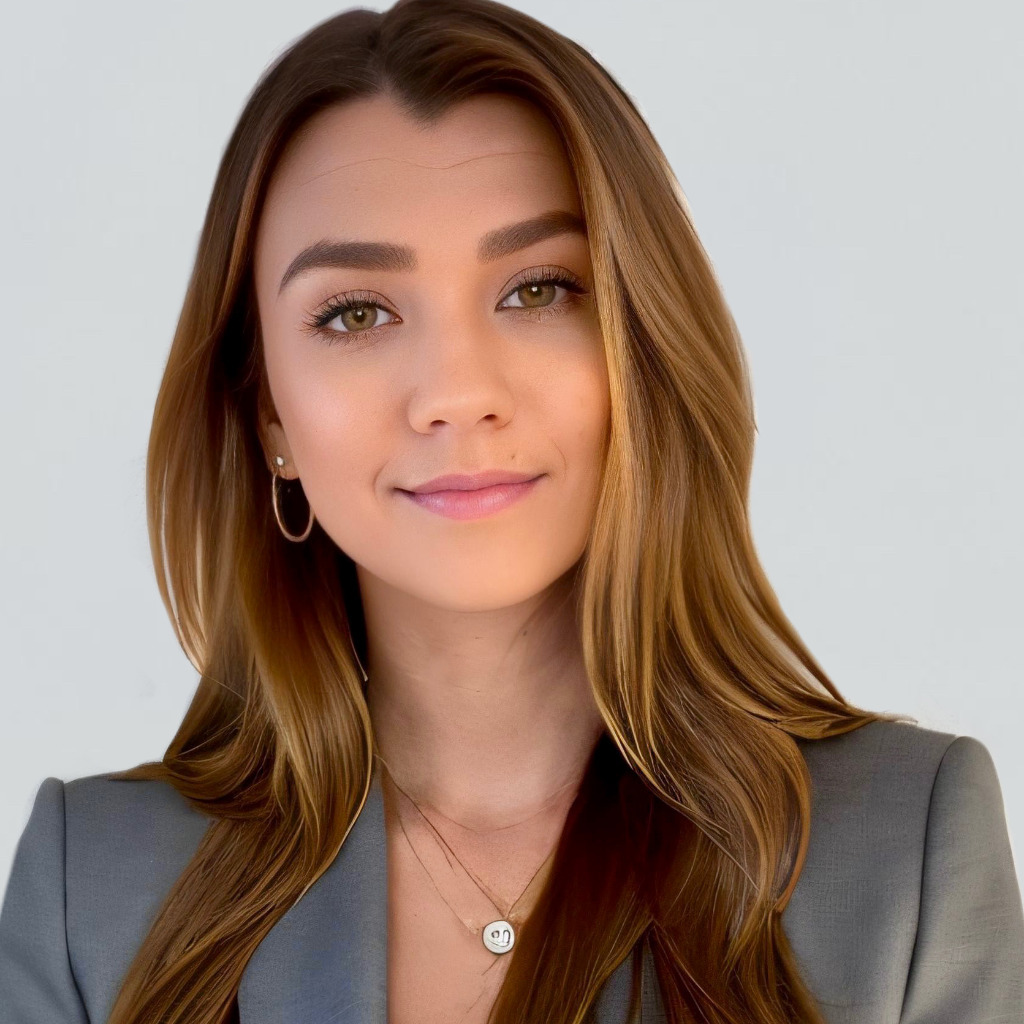 Carina Raun - BWL Marketingkommunikation und Werbung - Hochschule ...