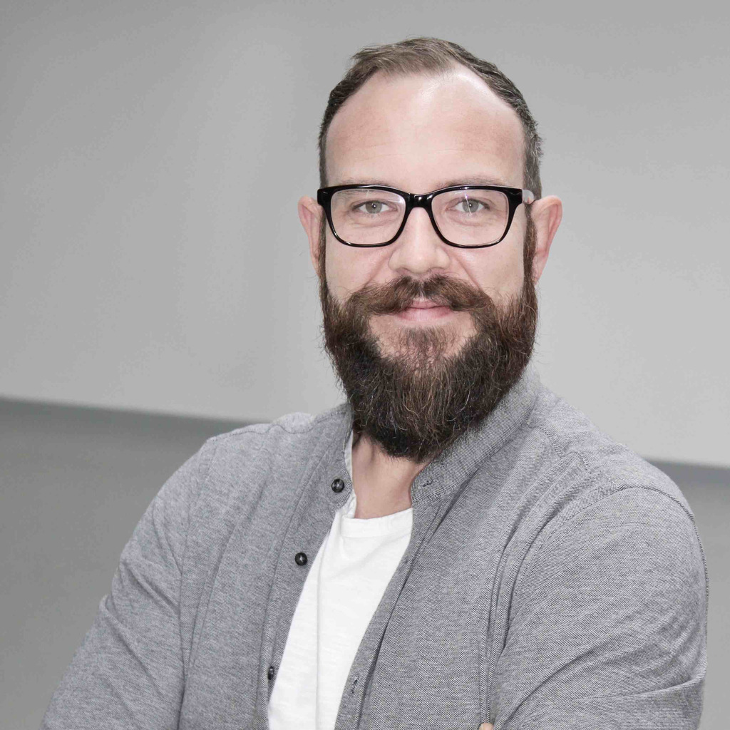 Michael Wilhelm - Kaufmännischer Angestellter - priomold GmbH | XING