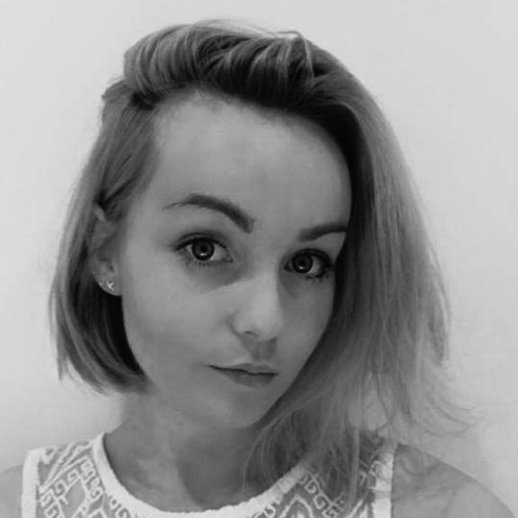 Sarah Fee Stetten - Grafik Designer - Die Schulfotografen | XING