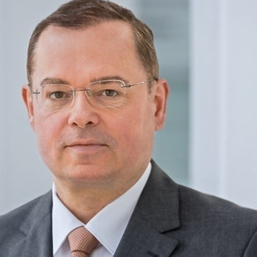 Prof. Dr. Tino Michalski - Prof. FRA-UAS, Direktor IFE, Research Fellow ... Prof. Dr. Tino Michalski - Prof. FRA-UAS, Direktor IFE, Research Fellow ...