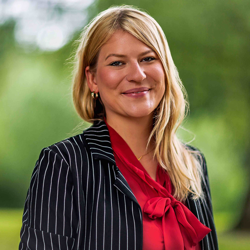 Lena Otto - Redakteurin - Bundeskanzler-Helmut-Schmidt-Stiftung | XING Lena Otto - Redakteurin - Bundeskanzler-Helmut-Schmidt-Stiftung | XING