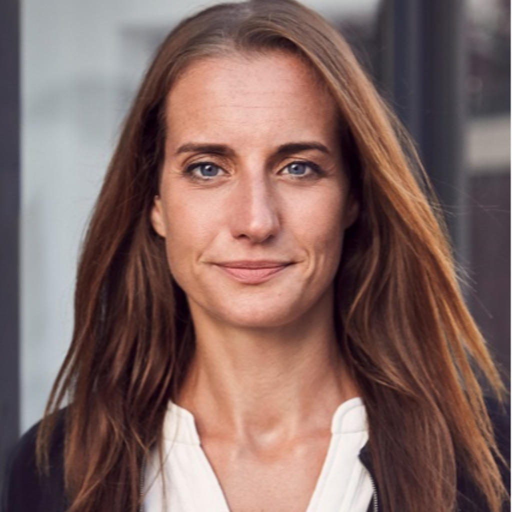 Susanne Drechsel - Management & Organisation Studies - University of ...