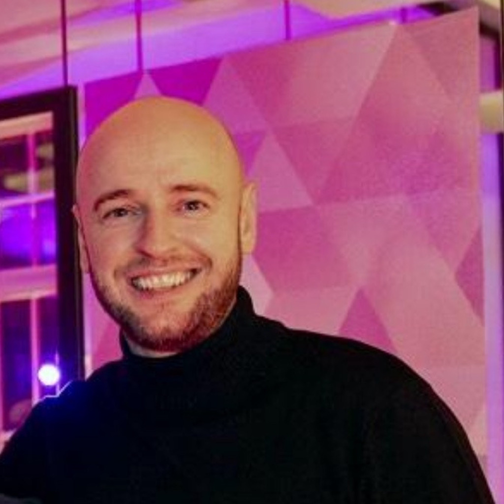 Matthew Cuddy - Geschäftsführer - Simply Better English | XING